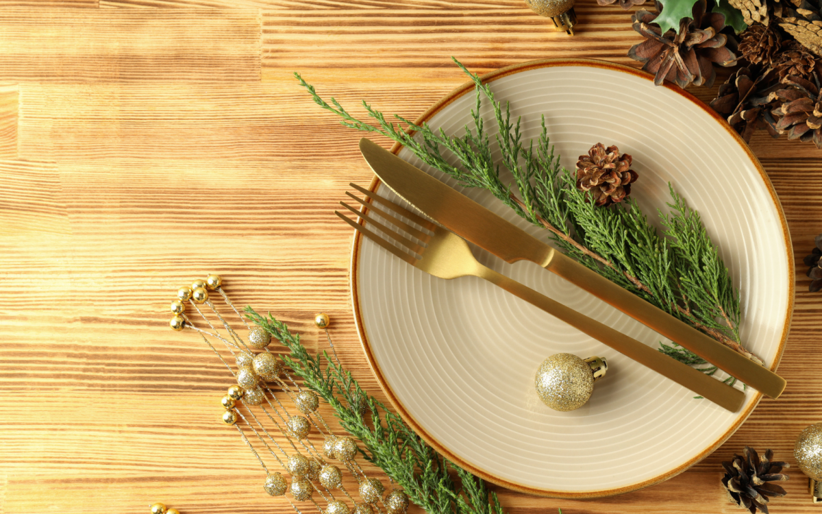 Как украсить новогодний стол на год Змеи 2025? | Меню недели